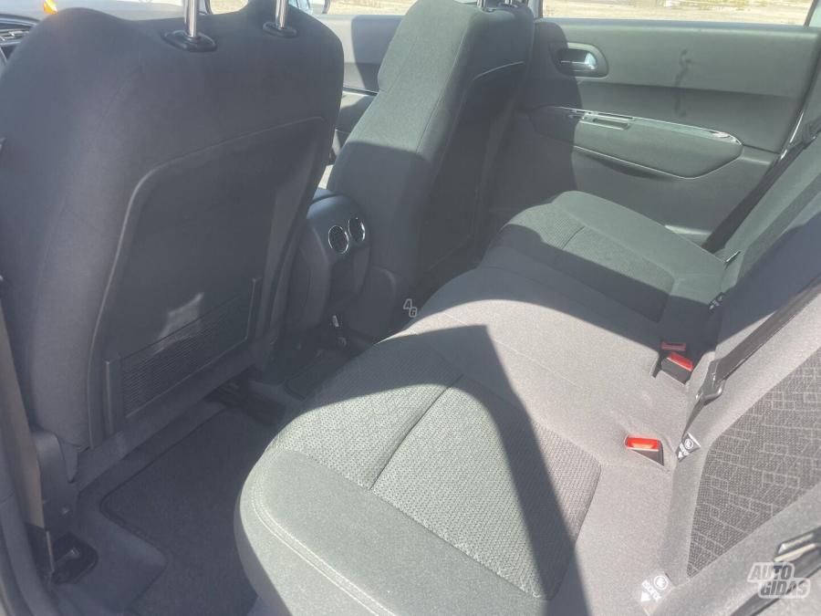 Balts Peugeot 3008 2015 Kauņa, ar dzinēja tilpumu 1.60 L un nobraukumu 298 tūkst. km par 4999 €, foto 31 vietnē AUTOMOTO.COM.LV