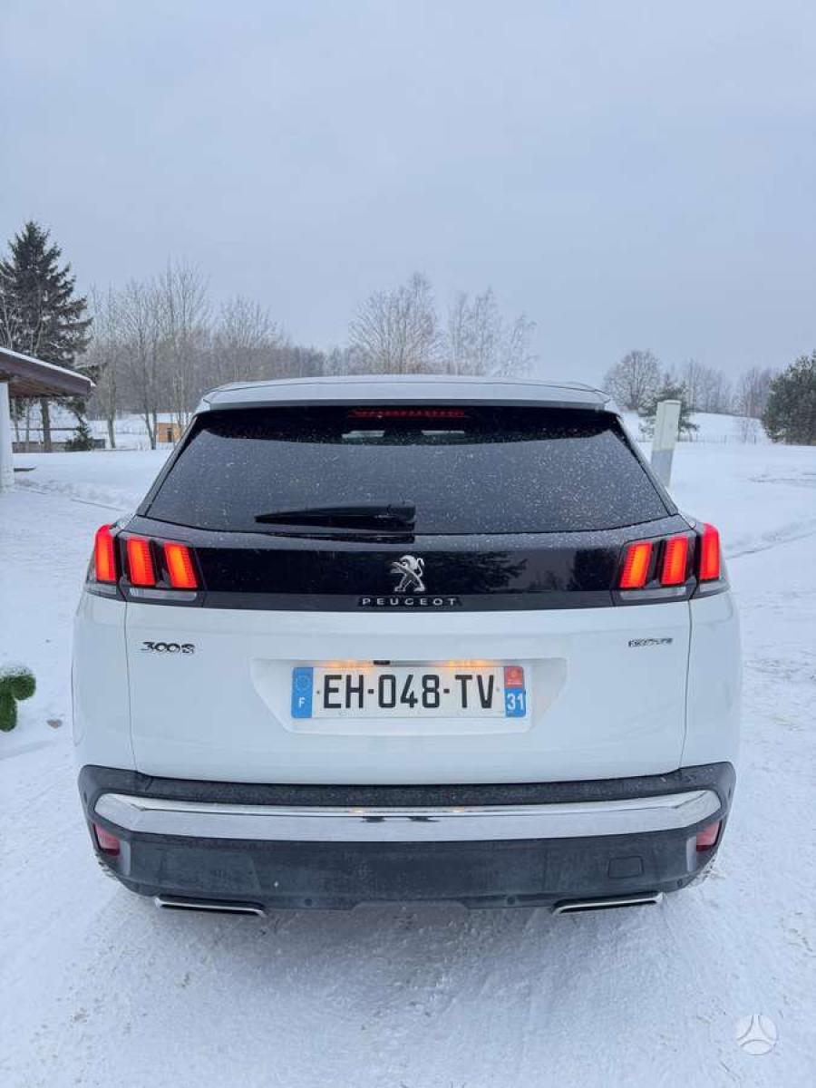 White Peugeot 3008 2016 in Vilnius, with an engine capacity of 1.20 L and mileage of 169 thousand km for 9750 €, photo 8 on AUTOMOTO.COM.LV