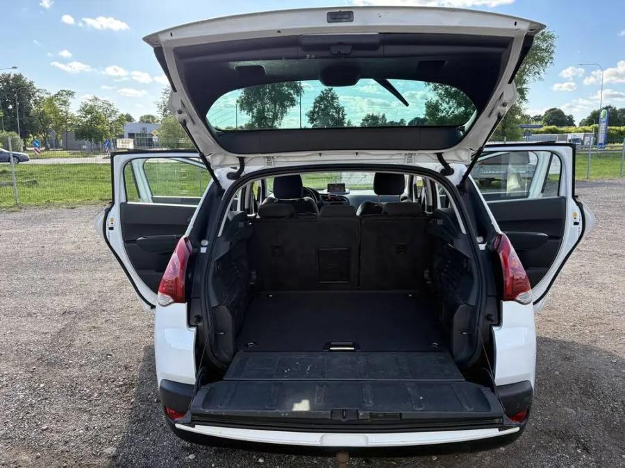 White Peugeot 3008 2016 in Daugavpils, with an engine capacity of 1.60 L and mileage of 210 thousand km for 5750 €, photo 25 on AUTOMOTO.COM.LV