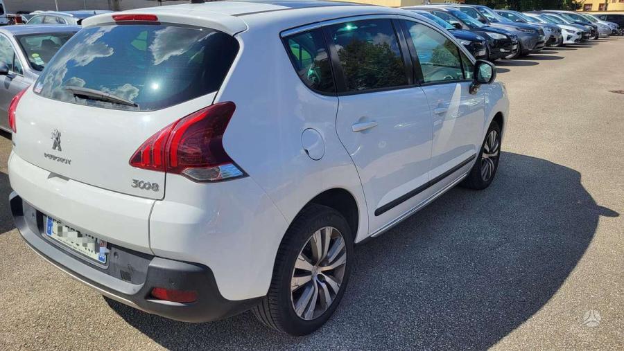 Balts Peugeot 3008 2016 Tauragė, ar dzinēja tilpumu 2.00 L un nobraukumu 217 tūkst. km par 5400 €, foto 8 vietnē AUTOMOTO.COM.LV