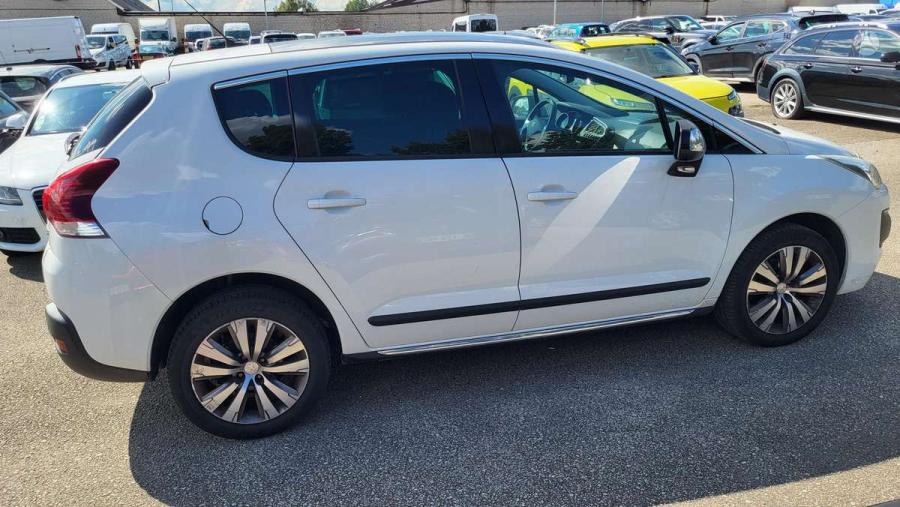 Balts Peugeot 3008 2016 Tauragė, ar dzinēja tilpumu 2.00 L un nobraukumu 217 tūkst. km par 5400 €, foto 9 vietnē AUTOMOTO.COM.LV