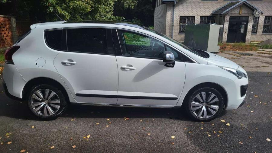 White Peugeot 3008 2016 in Taurage, with an engine capacity of 2.00 L and mileage of 217 thousand km for 5700 €, photo 8 on AUTOMOTO.COM.LV