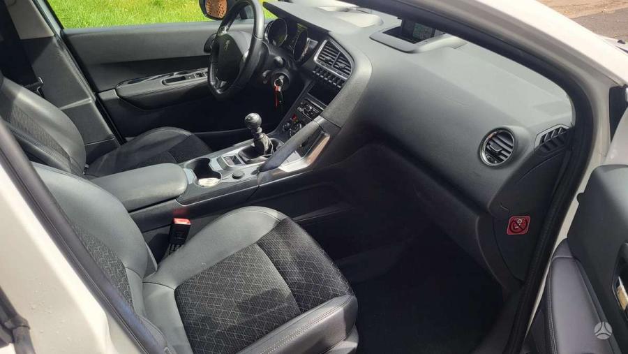 White Peugeot 3008 2016 in Taurage, with an engine capacity of 2.00 L and mileage of 217 thousand km for 5700 €, photo 14 on AUTOMOTO.COM.LV