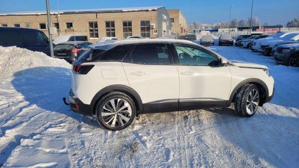 White Peugeot 3008 2017 in Siauliai, with an engine capacity of 1.56 L and mileage of 237 thousand km for 11900 €, photo 3 on AUTOMOTO.COM.LV