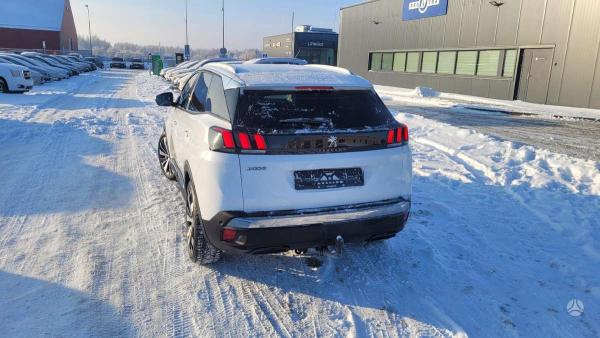 White Peugeot 3008 2017 in Siauliai, with an engine capacity of 1.56 L and mileage of 237 thousand km for 11900 €, photo 6 on AUTOMOTO.COM.LV