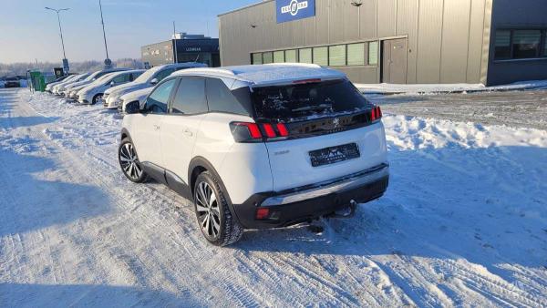 White Peugeot 3008 2017 in Siauliai, with an engine capacity of 1.56 L and mileage of 237 thousand km for 11900 €, photo 7 on AUTOMOTO.COM.LV