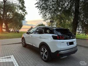 White Peugeot 3008 2017 in Siauliai, with an engine capacity of 1.60 L and mileage of 115 thousand km for 15600 €, photo 2 on AUTOMOTO.COM.LV