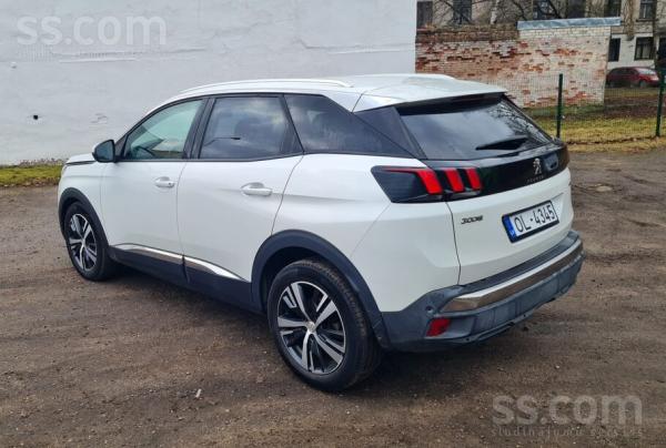 White Peugeot 3008 2017 in Jelgava, with an engine capacity of 1.20 L and mileage of 0 thousand km for 10900 €, photo 8 on AUTOMOTO.COM.LV