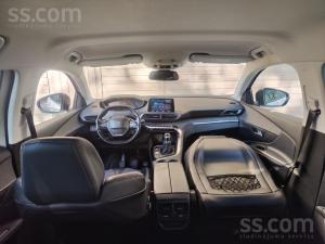 Balts Peugeot 3008 2017 Jelgava, ar dzinēja tilpumu 1.20 L un nobraukumu 0 tūkst. km par 10990 €, foto 12 vietnē AUTOMOTO.COM.LV