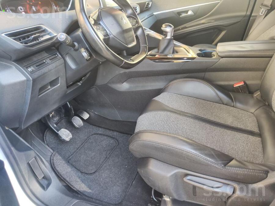 Balts Peugeot 3008 2017 Jelgava, ar dzinēja tilpumu 1.20 L un nobraukumu 0 tūkst. km par 10990 €, foto 13 vietnē AUTOMOTO.COM.LV