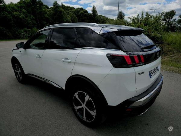 White Peugeot 3008 2017 in Taurage, with an engine capacity of 2.00 L and mileage of 240 thousand km for 13400 €, photo 4 on AUTOMOTO.COM.LV