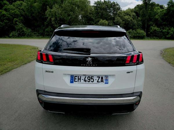 White Peugeot 3008 2017 in Taurage, with an engine capacity of 2.00 L and mileage of 240 thousand km for 13400 €, photo 5 on AUTOMOTO.COM.LV