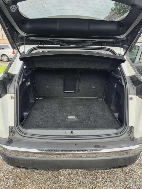 White Peugeot 3008 2017 in Jurbarkas, with an engine capacity of 1.56 L and mileage of 195 thousand km for 12500 €, photo 7 on AUTOMOTO.COM.LV