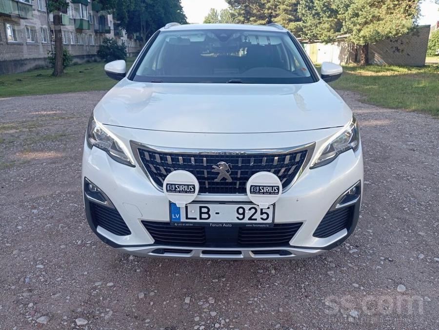 White Peugeot 3008 2017 in Ventspils, with an engine capacity of 1.20 L and mileage of 167 thousand km for 9000 €, photo 4 on AUTOMOTO.COM.LV