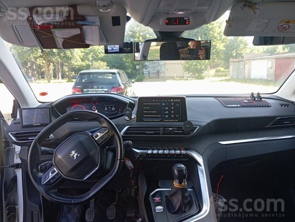 White Peugeot 3008 2017 in Ventspils, with an engine capacity of 1.20 L and mileage of 167 thousand km for 9000 €, photo 4 on AUTOMOTO.COM.LV