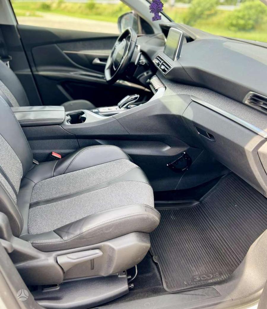 White Peugeot 3008 2017 in Radviliskis, with an engine capacity of 1.56 L and mileage of 248 thousand km for 11500 €, photo 20 on AUTOMOTO.COM.LV