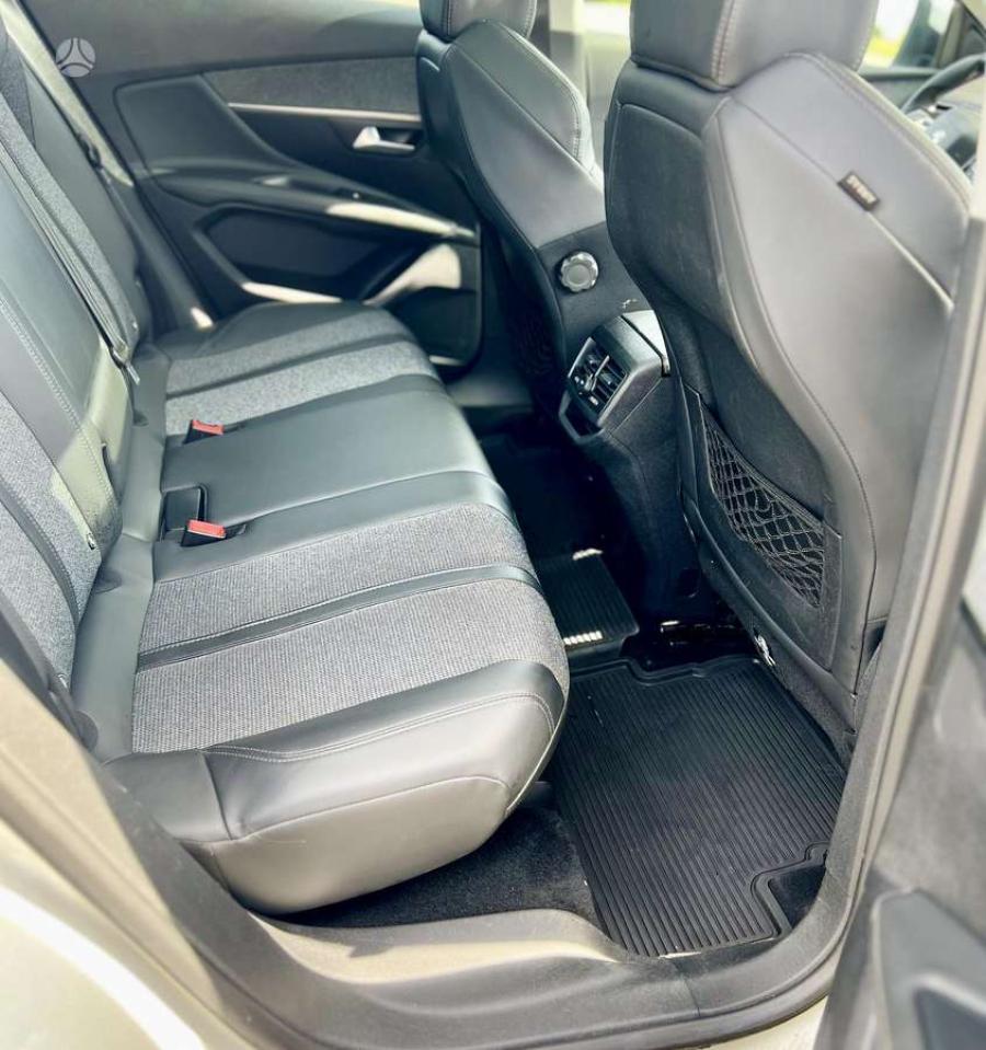 White Peugeot 3008 2017 in Radviliskis, with an engine capacity of 1.56 L and mileage of 248 thousand km for 11500 €, photo 22 on AUTOMOTO.COM.LV