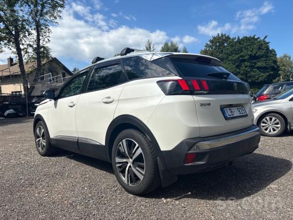 White Peugeot 3008 2017 in Riga, with an engine capacity of 1.20 L and mileage of 0 thousand km for 9400 €, photo 6 on AUTOMOTO.COM.LV