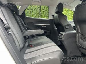 Balts Peugeot 3008 2017 Jelgava, ar dzinēja tilpumu 1.20 L un nobraukumu 185 tūkst. km par 10790 €, foto 12 vietnē AUTOMOTO.COM.LV