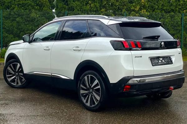 Balts Peugeot 3008 2017 Jelgava, ar dzinēja tilpumu 1.20 L un nobraukumu 185 tūkst. km par 10790 €, foto 5 vietnē AUTOMOTO.COM.LV