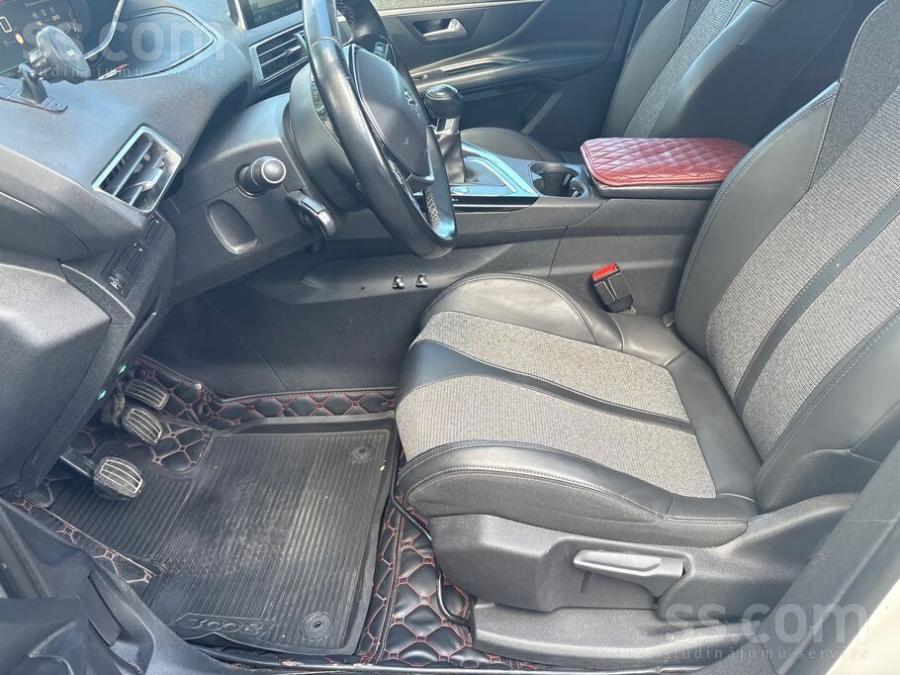 White Peugeot 3008 2017 in Riga, with an engine capacity of 1.20 L and mileage of 0 thousand km for 9300 €, photo 11 on AUTOMOTO.COM.LV