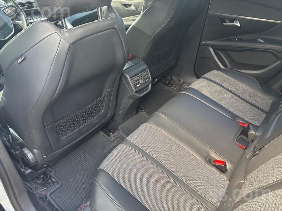 White Peugeot 3008 2017 in Riga, with an engine capacity of 1.20 L and mileage of 0 thousand km for 9300 €, photo 12 on AUTOMOTO.COM.LV