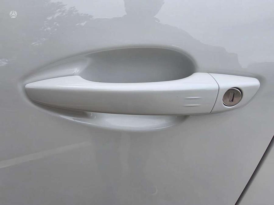 White Peugeot 3008 2017 in Taurage, with an engine capacity of 2.00 L and mileage of 187 thousand km for 12900 €, photo 12 on AUTOMOTO.COM.LV