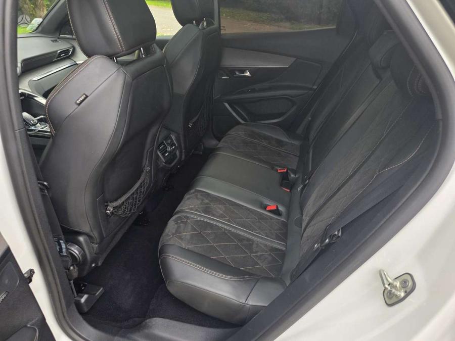 White Peugeot 3008 2017 in Taurage, with an engine capacity of 2.00 L and mileage of 187 thousand km for 12900 €, photo 13 on AUTOMOTO.COM.LV
