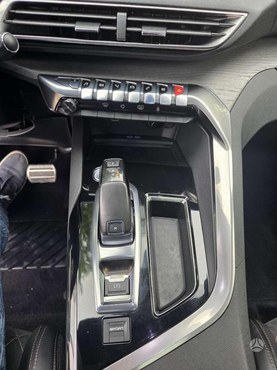 White Peugeot 3008 2017 in Taurage, with an engine capacity of 2.00 L and mileage of 187 thousand km for 12900 €, photo 20 on AUTOMOTO.COM.LV