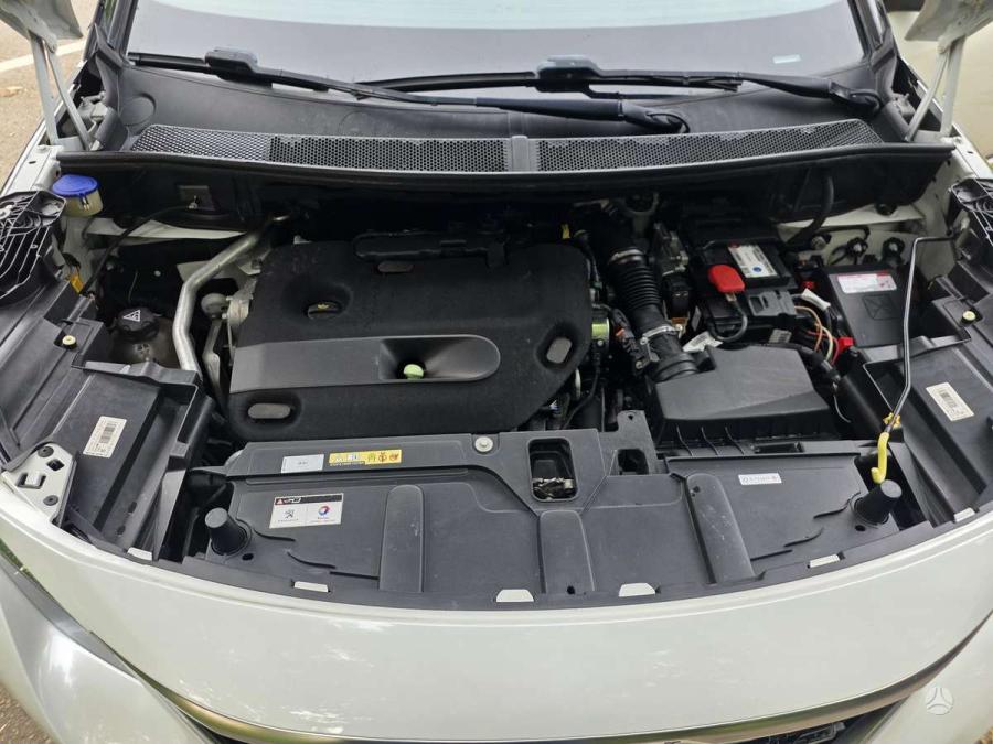 White Peugeot 3008 2017 in Taurage, with an engine capacity of 2.00 L and mileage of 187 thousand km for 12900 €, photo 26 on AUTOMOTO.COM.LV