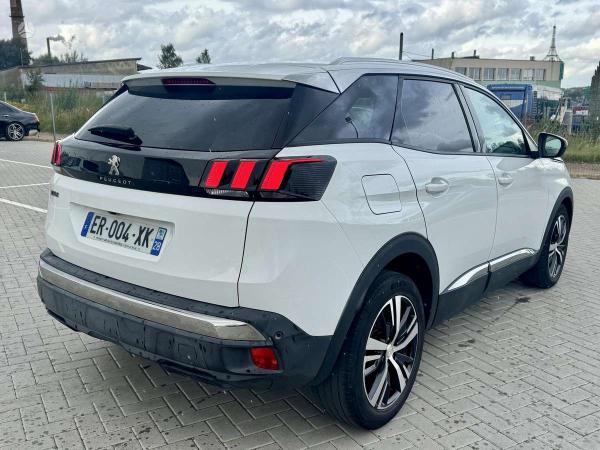 Пежо 3008 2017 в Таураге на AUTOMOTO.COM.LV Белый Пежо 3008 2017 в Таураге, объемом двигателя 1.56 л и пробегом 132 тыс. км за 12900 €, фото 4 на AUTOMOTO.COM.LV