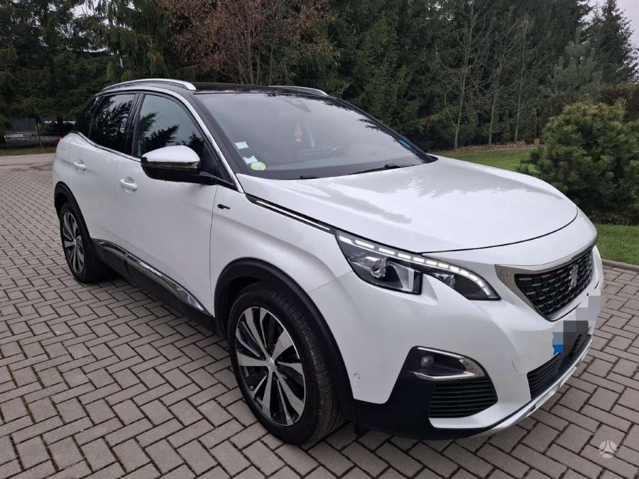 White Peugeot 3008 2018 in Kaunas, with an engine capacity of 2.00 L and mileage of 130 thousand km for 14800 €, photo 1 on AUTOMOTO.COM.LV