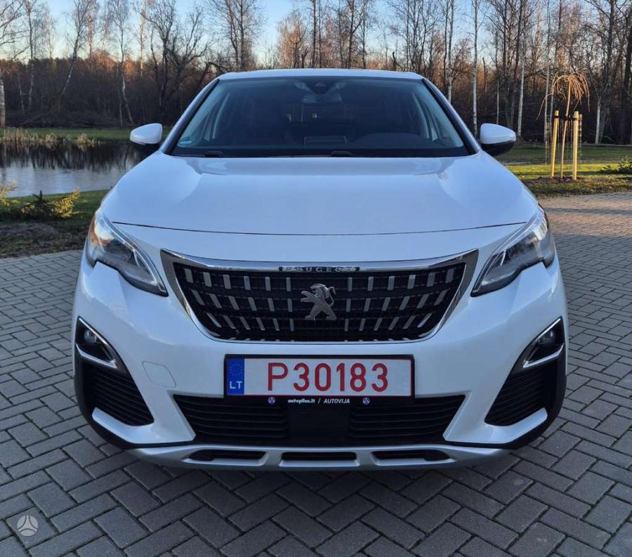 White Peugeot 3008 2018 in Utena, with an engine capacity of 1.60 L and mileage of 240 thousand km for 10250 €, photo 2 on AUTOMOTO.COM.LV
