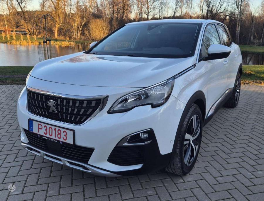 White Peugeot 3008 2018 in Utena, with an engine capacity of 1.60 L and mileage of 240 thousand km for 10250 €, photo 4 on AUTOMOTO.COM.LV