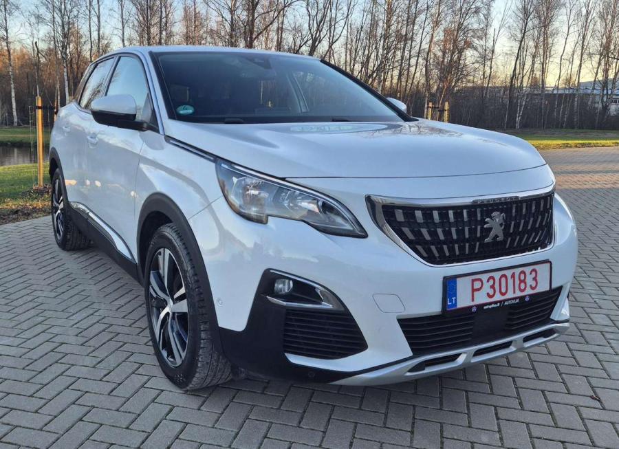 White Peugeot 3008 2018 in Utena, with an engine capacity of 1.60 L and mileage of 240 thousand km for 10250 €, photo 6 on AUTOMOTO.COM.LV