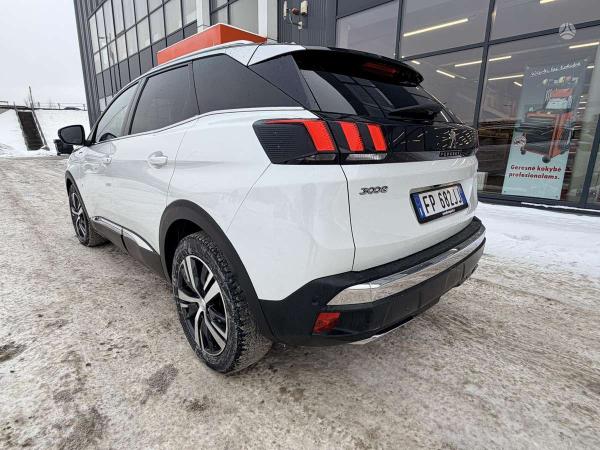 Balts Peugeot 3008 2018 Viļņa, ar dzinēja tilpumu 1.50 L un nobraukumu 119 tūkst. km par 13500 €, foto 3 vietnē AUTOMOTO.COM.LV