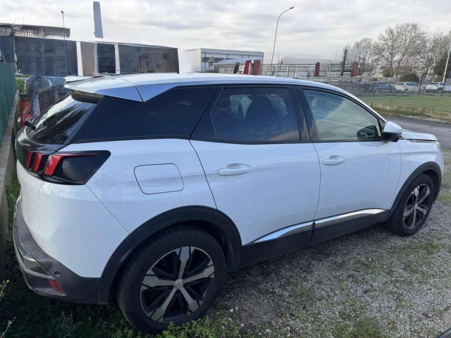 Balts Peugeot 3008 2018 Tauragė, ar dzinēja tilpumu 1.50 L un nobraukumu 200 tūkst. km par 9800 €, foto 7 vietnē AUTOMOTO.COM.LV