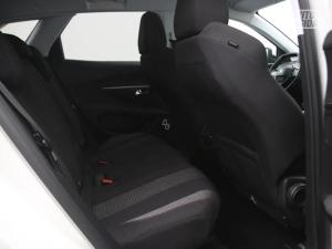 Balts Peugeot 3008 2018 Viļņa, ar dzinēja tilpumu 1.20 L un nobraukumu 173 tūkst. km par 10999 €, foto 16 vietnē AUTOMOTO.COM.LV