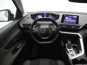 Balts Peugeot 3008 2018 Viļņa, ar dzinēja tilpumu 1.20 L un nobraukumu 173 tūkst. km par 10999 €, foto 18 vietnē AUTOMOTO.COM.LV
