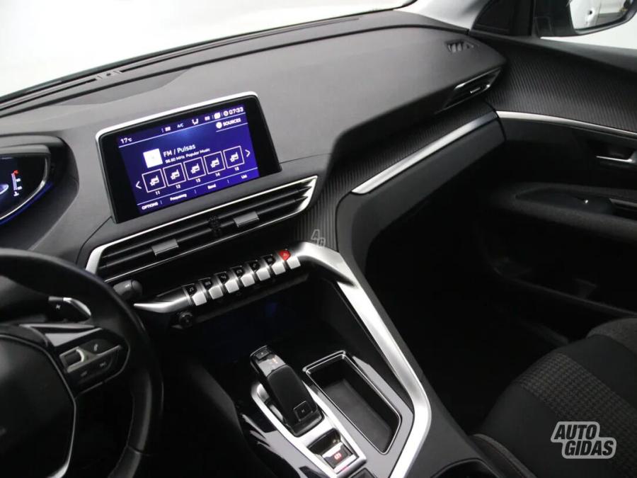 Balts Peugeot 3008 2018 Viļņa, ar dzinēja tilpumu 1.20 L un nobraukumu 173 tūkst. km par 10999 €, foto 22 vietnē AUTOMOTO.COM.LV
