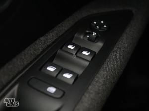 Balts Peugeot 3008 2018 Viļņa, ar dzinēja tilpumu 1.20 L un nobraukumu 173 tūkst. km par 10999 €, foto 27 vietnē AUTOMOTO.COM.LV