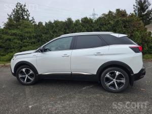 White Peugeot 3008 2018 in Riga, with an engine capacity of 1.50 L and mileage of 102 thousand km for 15000 €, photo 5 on AUTOMOTO.COM.LV
