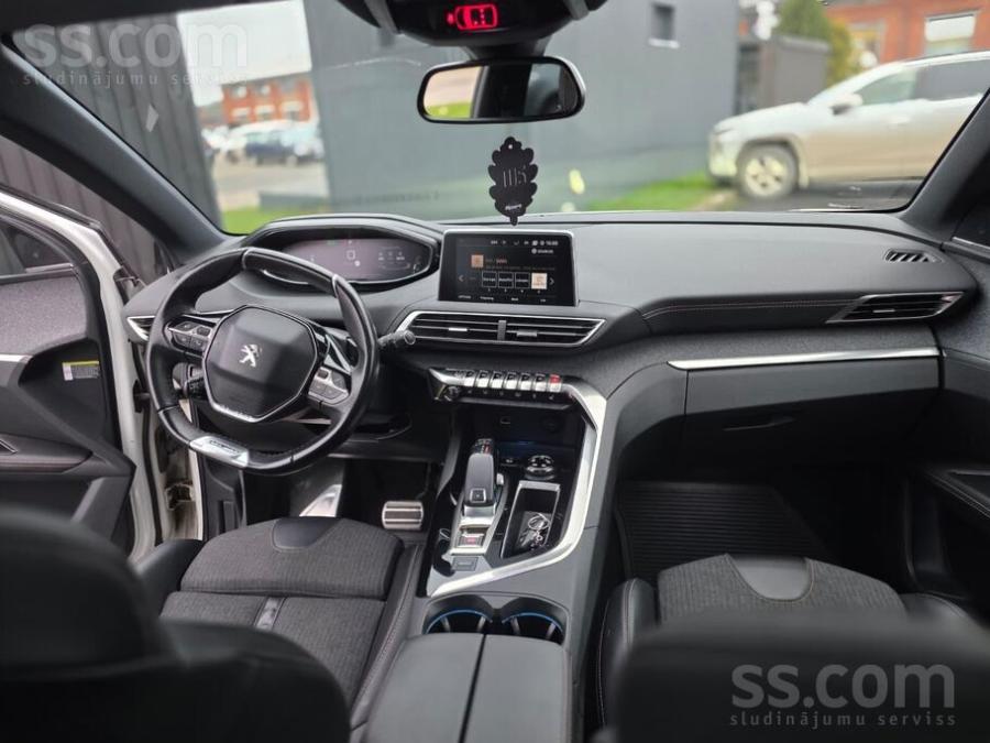 White Peugeot 3008 2018 in Riga, with an engine capacity of 1.50 L and mileage of 102 thousand km for 15000 €, photo 8 on AUTOMOTO.COM.LV