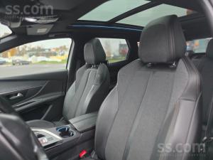 White Peugeot 3008 2018 in Riga, with an engine capacity of 1.50 L and mileage of 102 thousand km for 15000 €, photo 13 on AUTOMOTO.COM.LV