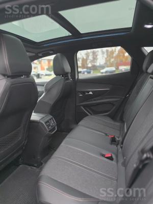 White Peugeot 3008 2018 in Riga, with an engine capacity of 1.50 L and mileage of 102 thousand km for 15000 €, photo 15 on AUTOMOTO.COM.LV