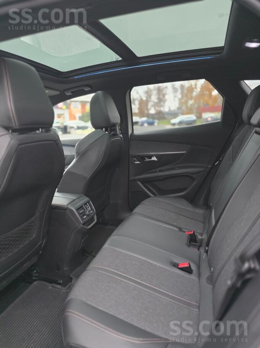 White Peugeot 3008 2018 in Riga, with an engine capacity of 1.50 L and mileage of 102 thousand km for 15000 €, photo 15 on AUTOMOTO.COM.LV
