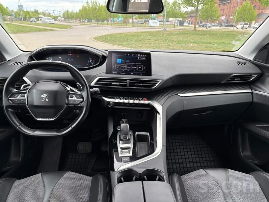 White Peugeot 3008 2018 in Liepaja, with an engine capacity of 1.20 L and mileage of 122 thousand km for 12500 €, photo 16 on AUTOMOTO.COM.LV