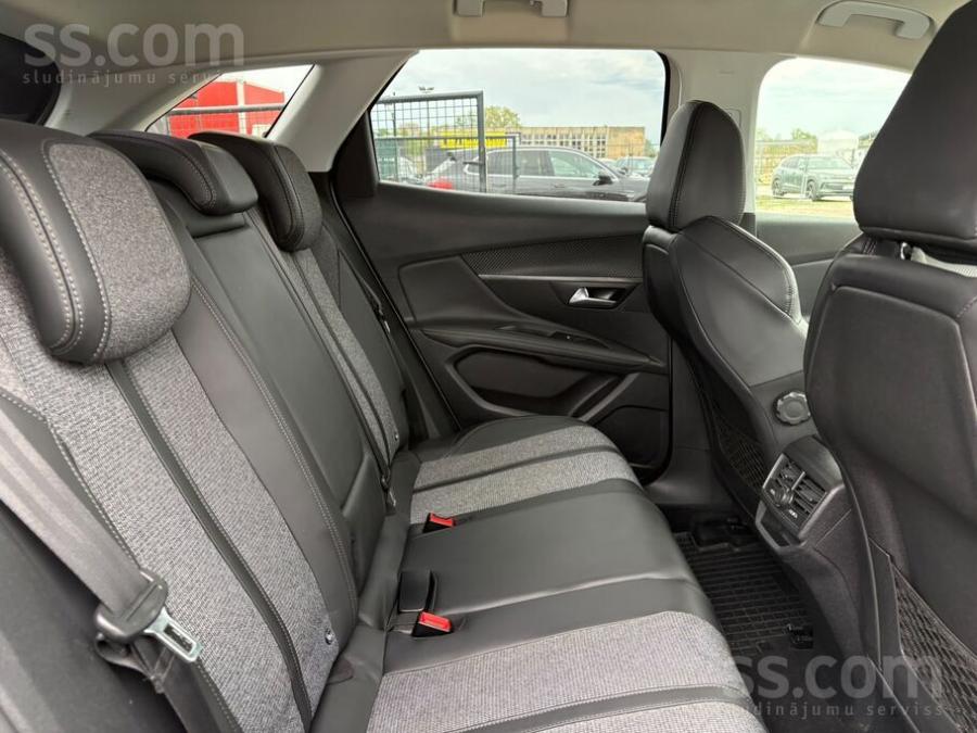 White Peugeot 3008 2018 in Liepaja, with an engine capacity of 1.20 L and mileage of 122 thousand km for 12500 €, photo 23 on AUTOMOTO.COM.LV