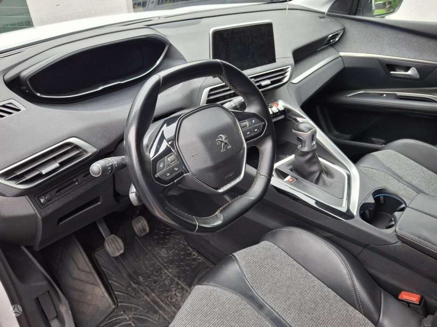 Balts Peugeot 3008 2018 Kauņa, ar dzinēja tilpumu 1.50 L un nobraukumu 267 tūkst. km par 6999 €, foto 9 vietnē AUTOMOTO.COM.LV