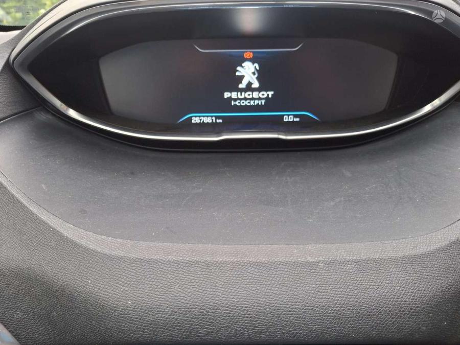 Balts Peugeot 3008 2018 Kauņa, ar dzinēja tilpumu 1.50 L un nobraukumu 267 tūkst. km par 6999 €, foto 20 vietnē AUTOMOTO.COM.LV